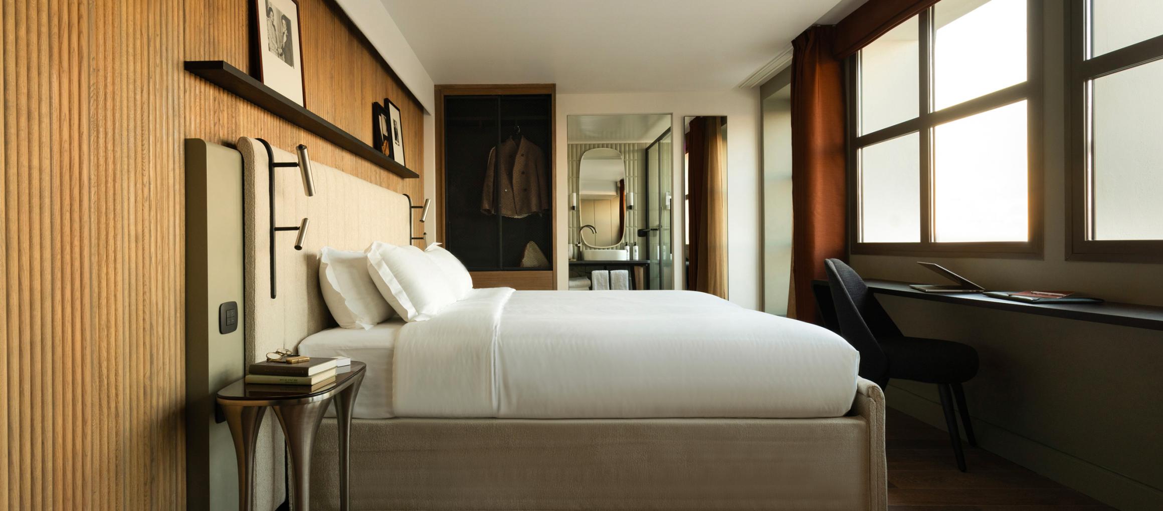 Premium Signature Terrace Eiffel View | Hotel Dame des Arts